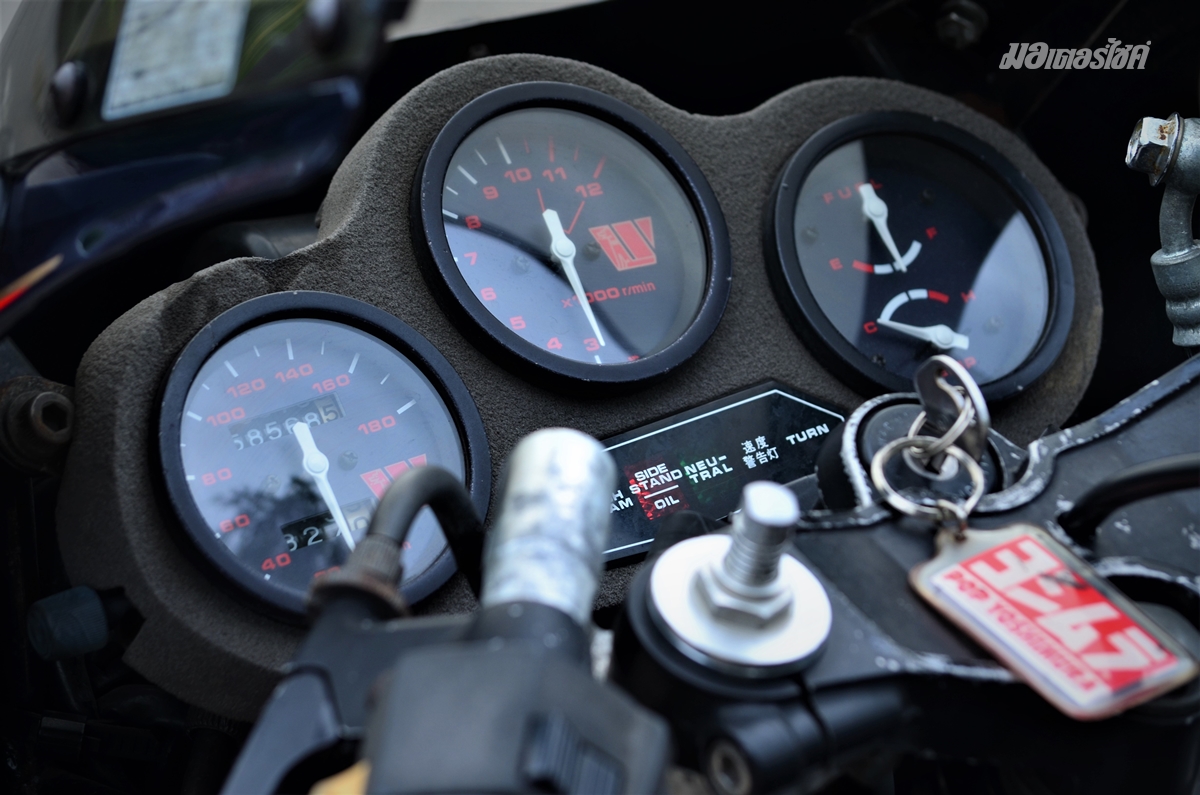 1986 SUZUKI RG250 Walter Wolf Special Version - Motorcycle