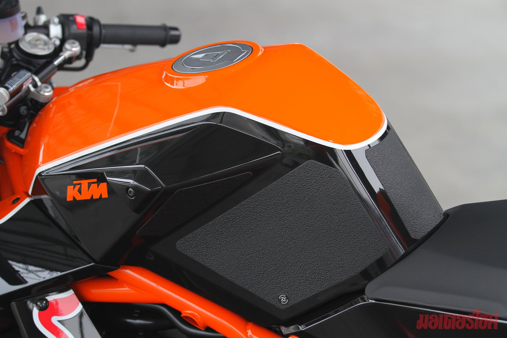 รถใหญ่ในฝันKTM 1190 RC8R…RED BULL LIMITED EDITION - Motorcycle