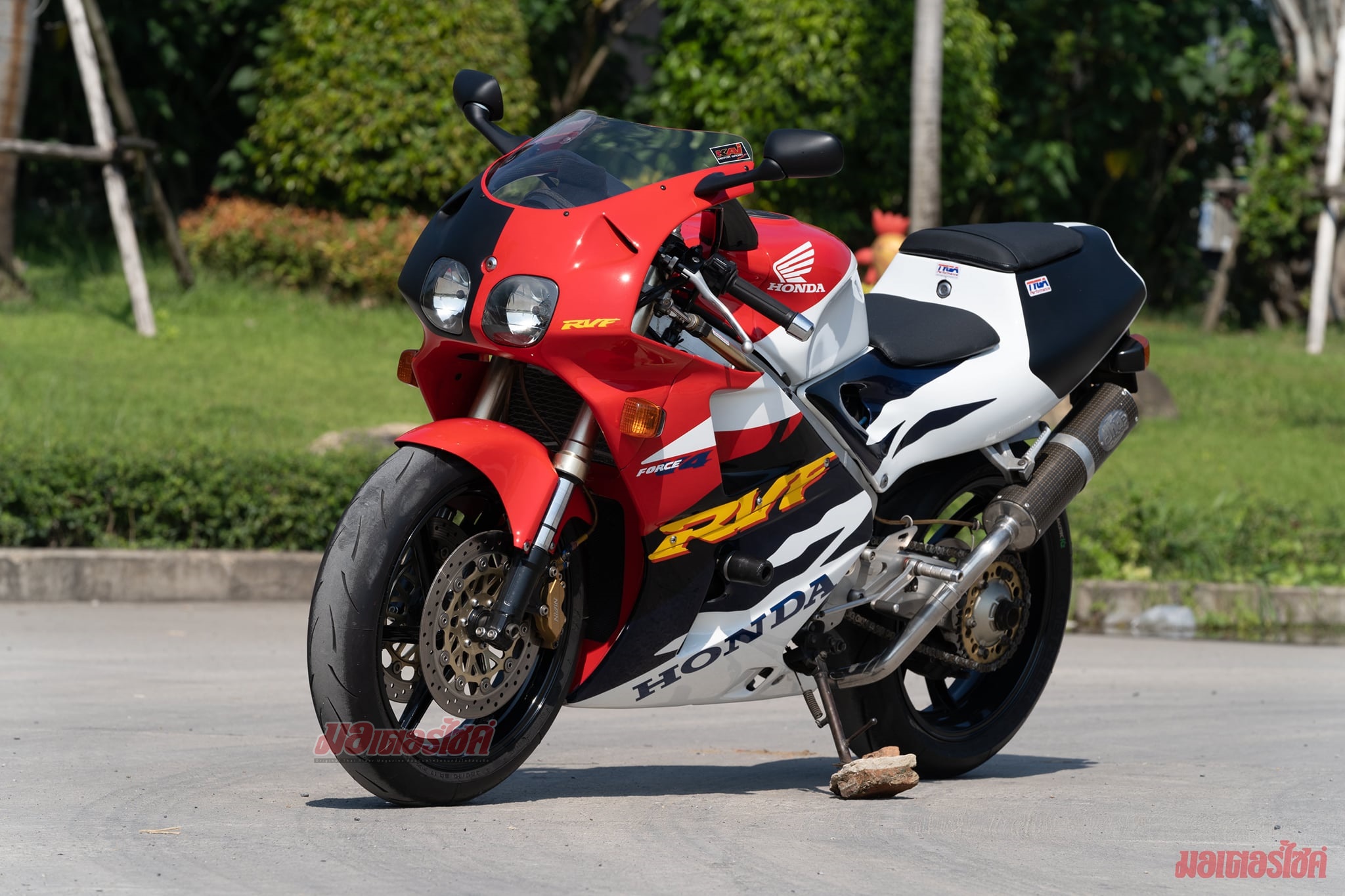 1994 Honda RVF400R - Motorcycle