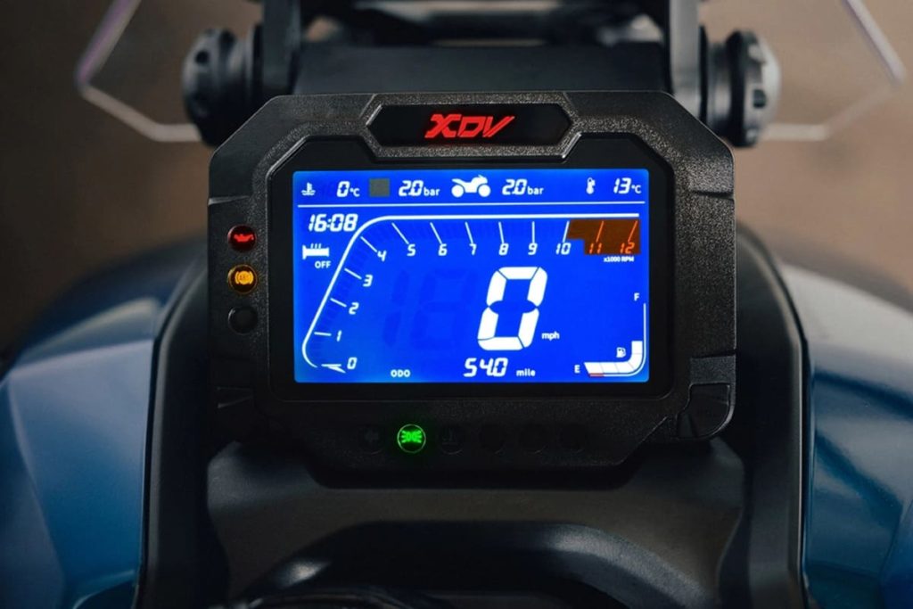 Lexmoto XDV 300 สกู๊ตเตอร์ขนาดเริ่มต้น พร้อมชุดแต่งแอดเวนเจอร์
