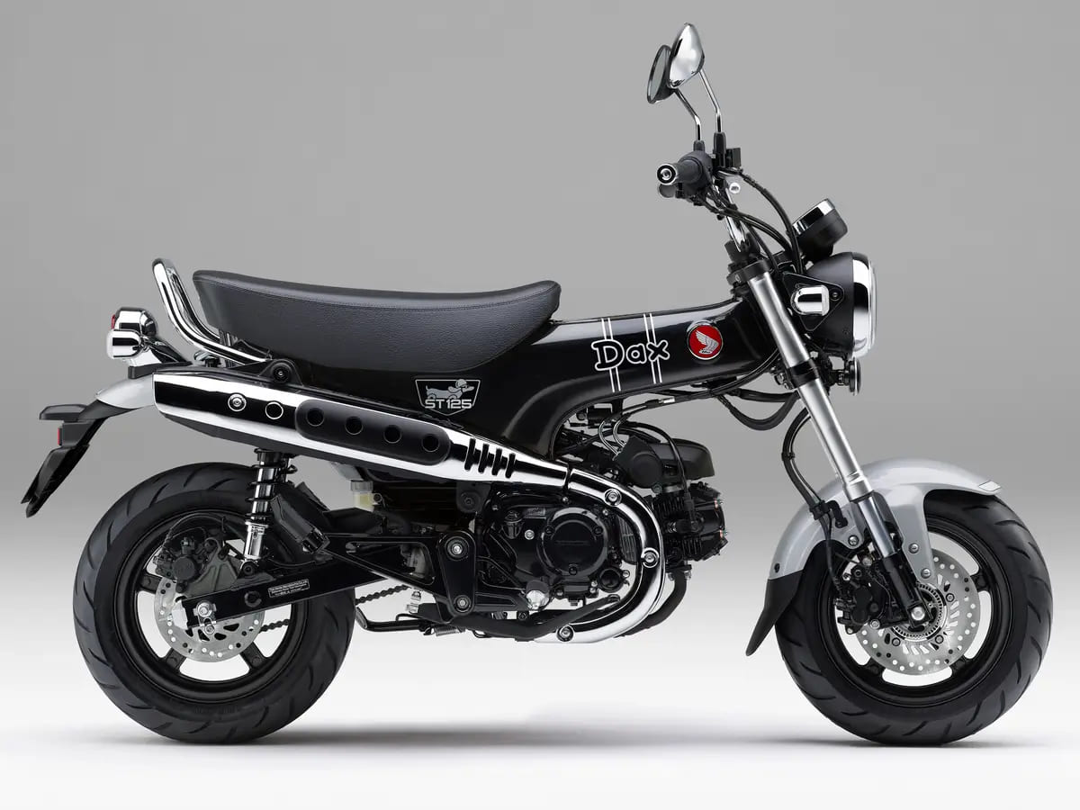 2025 Honda Dax 125 มาพร้อมสีดำแพรวพราวและอุปกรณ์เสริมอีกเพียบ